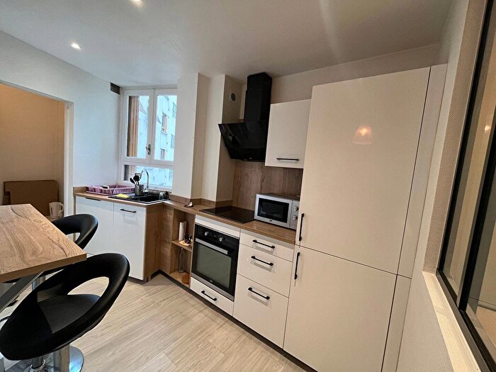 Appartement à louer - Tour Eiffel-Marie-Paul Bert, Aulnay-sous-Bois - 3 pièces - 2 chambres