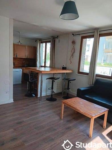 Appartement 1 pièce à Aristide-Briand, Fontaine, à louer