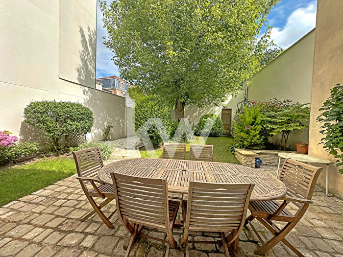 Maison à vendre - Orléans, Bannier, République - 8 pièces - 4 chambres