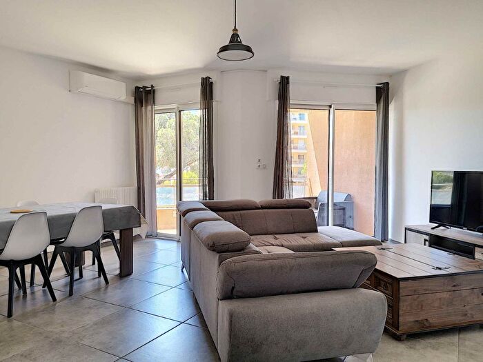 Appartement à louer - Ajaccio, Les Salines, Candia - 3 pièces - 2 chambres