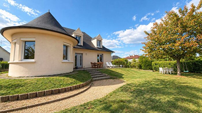 Saint-Jean-le-Blanc : Maison 6 pièces à vendre