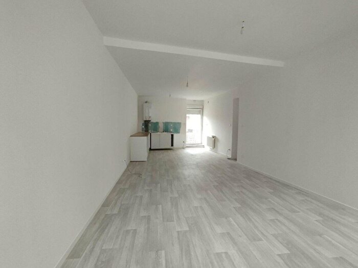 Appartement à louer - Saint-Chamond - 4 pièces - 3 chambres