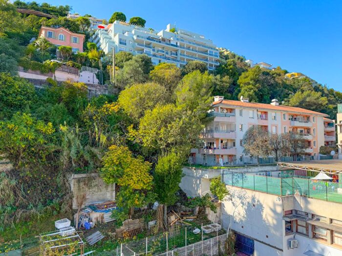 Appartement à vendre - Nice, Saint-Pierre de Feric - 3 pièces - 2 chambres