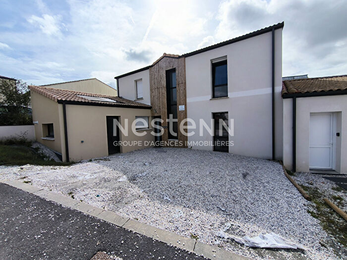 Maison 7 pièces à La Roche-sur-Yon, Le Bourg sous la Roche, à vendre