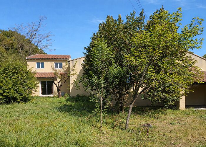 Pernes-les-Fontaines : Maison 6 pièces à vendre