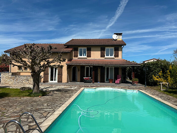 Maison à vendre - Lezoux - 6 pièces - 4 chambres