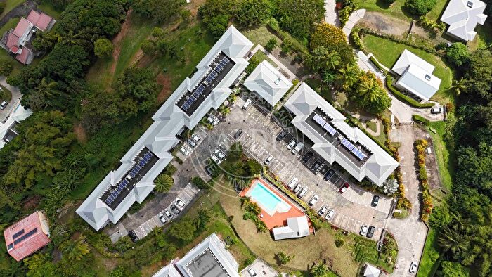 Appartement à vendre - Fort-de-France - 2 pièces - 1 chambre