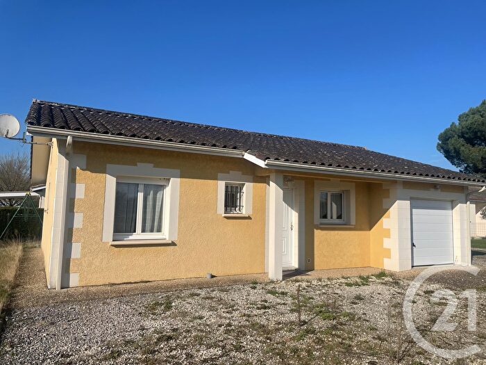 Maison à louer - Montpon-Ménestérol - 4 pièces - 3 chambres