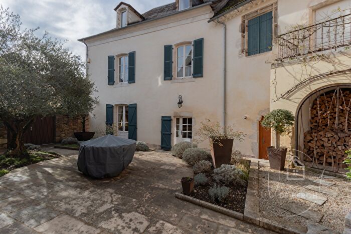 Maison à vendre - Saint-Sozy - 10 pièces - 4 chambres