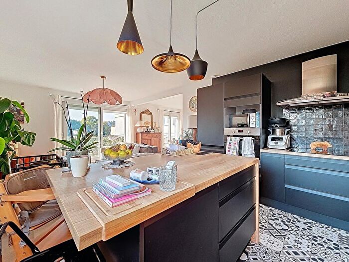 Appartement à vendre - Mâcon, Centre-ville - 4 pièces - 2 chambres