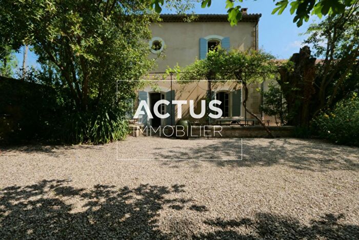 Maison 8 pièces à vendre à La Roque-dAnthéron