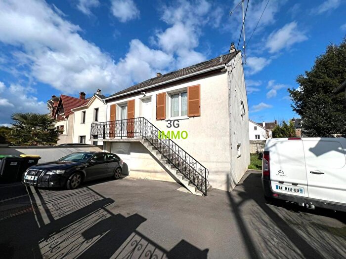 Maison à vendre - Persan - 7 pièces - 4 chambres