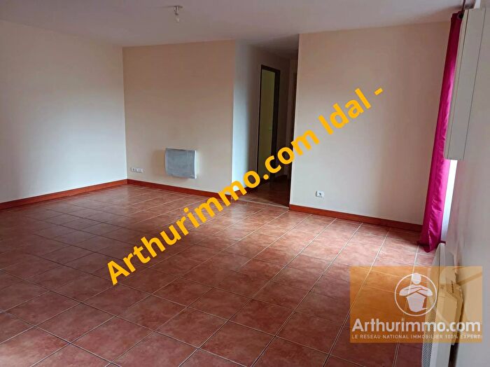 Appartement 3 pièces à Sévérac-le-Château, à louer