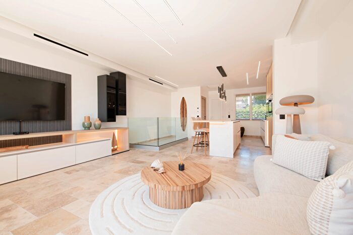 Appartement 3 pièces à vendre - Roquebrune-sur-Argens, Les Issambres, La Vigie, Les Dolmens, Plages, Calanques