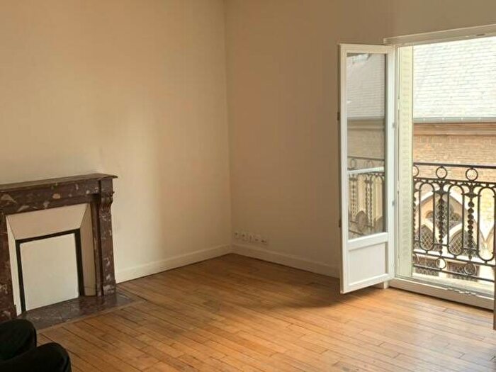 Appartement à louer - Reims - 3 pièces - 2 chambres