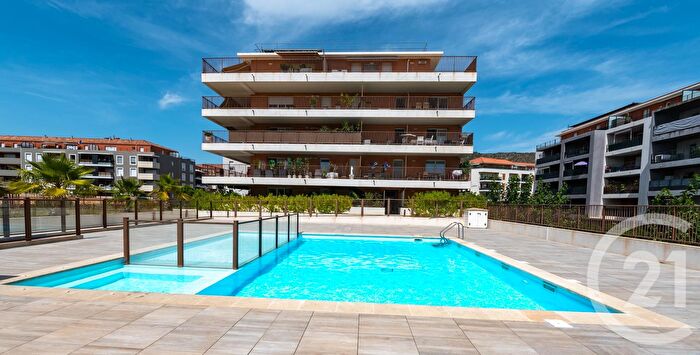 Appartement à vendre - Le Lavandou, Centre-ville, Plage du Lavandou, Pointe Pilon - 3 pièces - 2 chambres