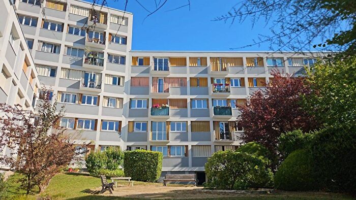 Appartement à louer - Président Roosevelt, Saint-Germain-en-Laye - 4 pièces - 3 chambres