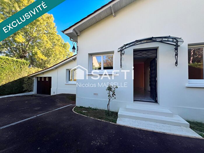 Maison à vendre - Carbon-Blanc - 4 pièces - 3 chambres