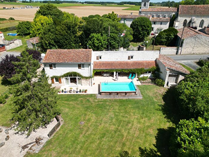 Maison 6 pièces à vendre - Chadenac