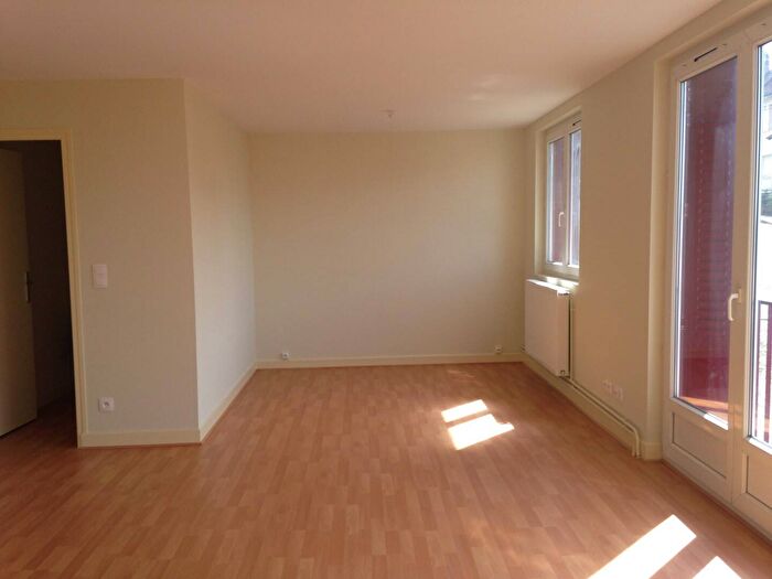 Appartement à louer - Montlucon - 3 pièces - 2 chambres