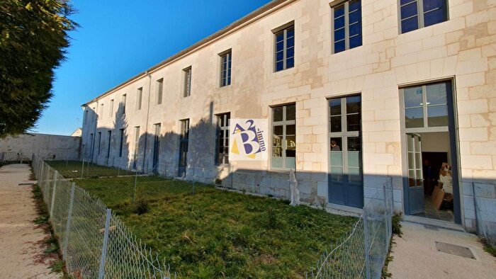 Maison à vendre - Angoulême, Le Vieil Angoulême - 5 chambres