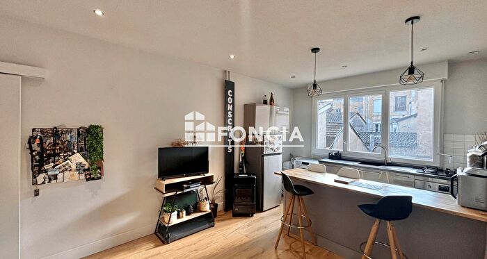 Appartement à vendre - Villefranche-sur-Saône, Centre-ville - 2 pièces - 1 chambre