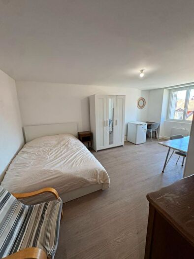 Appartement 1 pièce à Grenoble, Championnet, à louer