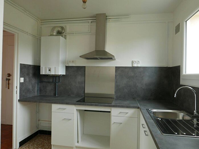 Appartement 3 pièces à Mirande, à louer