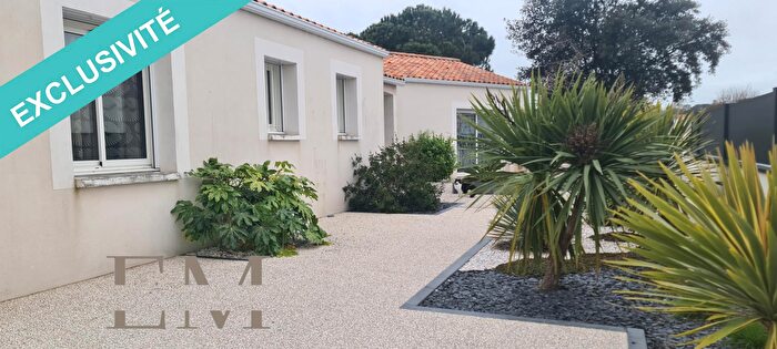Maisons à vendre et appartements à louer - 1