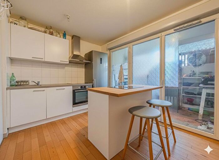 Appartement à vendre - Toulouse, Ancély, Arènes romaines - 2 pièces - 1 chambre