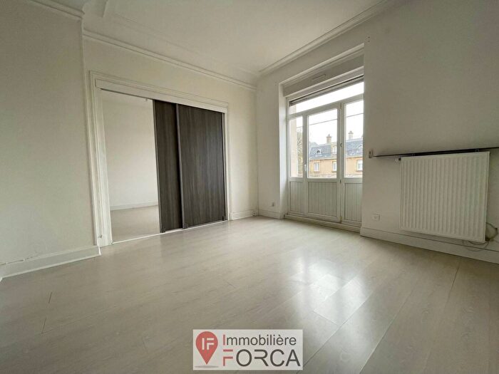 Appartement à louer - Devant les Ponts, Metz - 4 pièces - 2 chambres