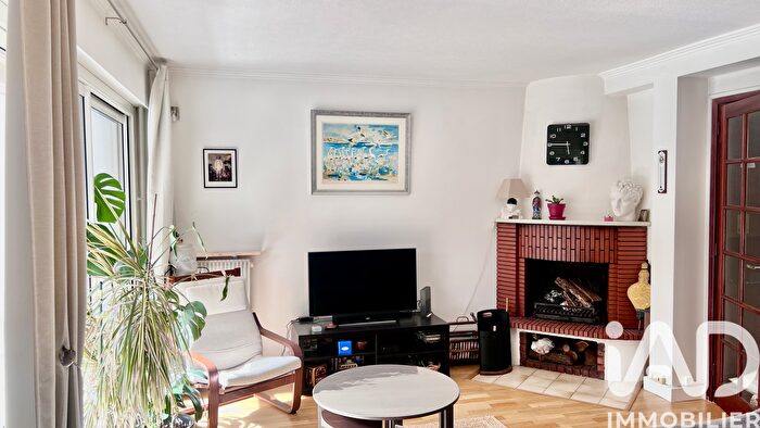 Appartement 4 pièces à Combs-la-Ville, Gare, à vendre