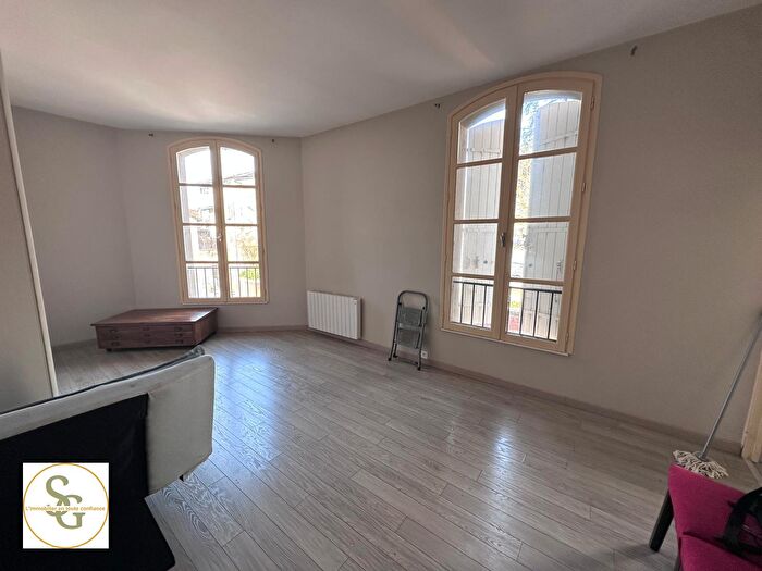 Appartement à louer - Gaillac, Centre-ville, Hom - 3 pièces - 2 chambres