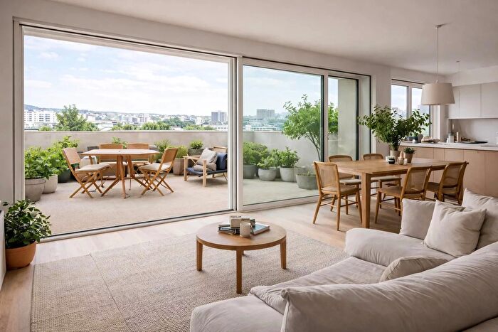 Appartement à vendre - Aubervilliers, Maladerie, Emile Dubois - 4 pièces - 2 chambres