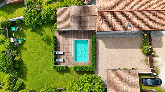 Galgon : Maison 8 pièces à vendre