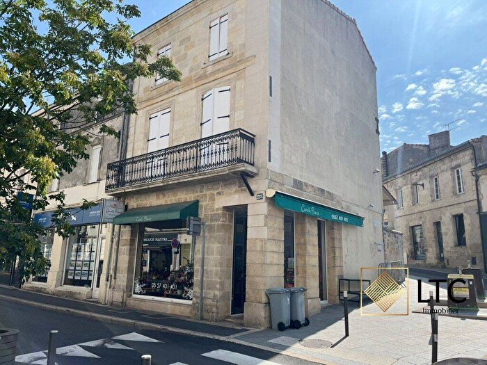 Centre, Coutras : Appartement 2 pièces à louer