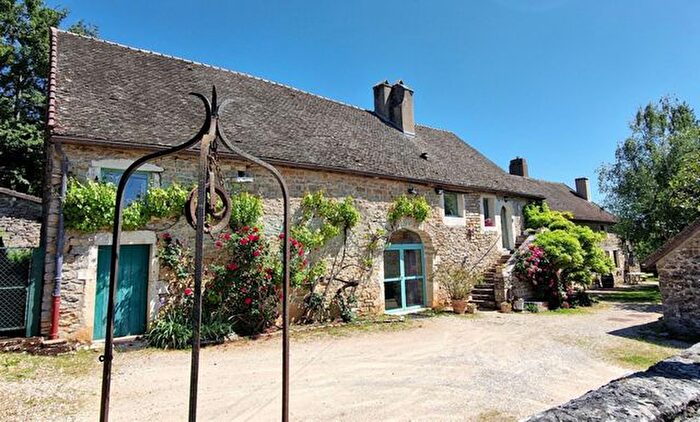 Maison 11 pièces à Givry, à vendre
