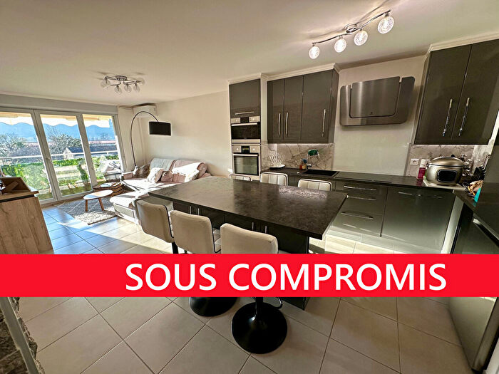 Appartement à vendre - La Roquette-sur-Siagne - 3 pièces - 2 chambres