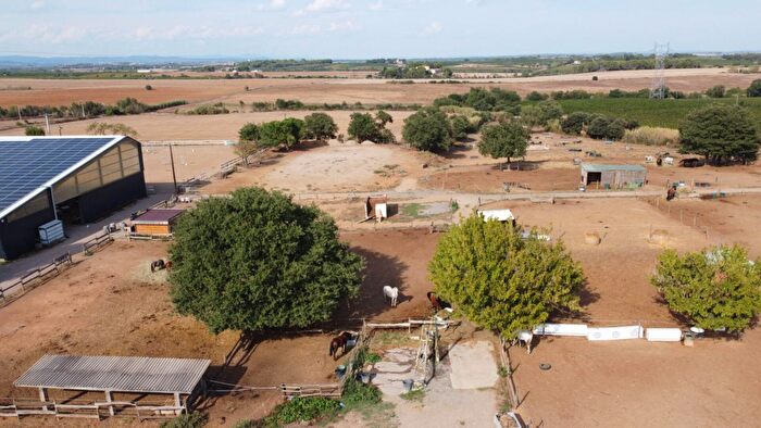 Maison 12 pièces à Servian, à vendre