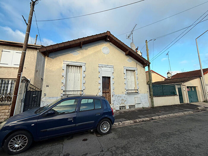 Maison 3 pièces à Saint-Denis, Romain Rolland, à vendre