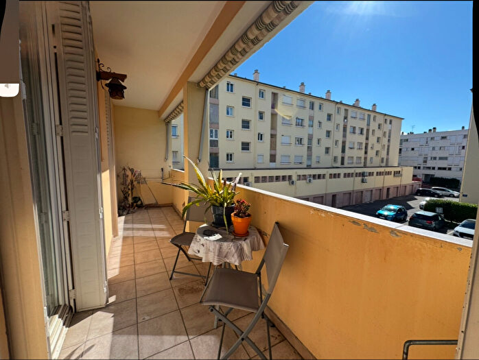 Appartement à vendre - Salon-de-Provence, Bressons, Blazots - 5 pièces - 3 chambres