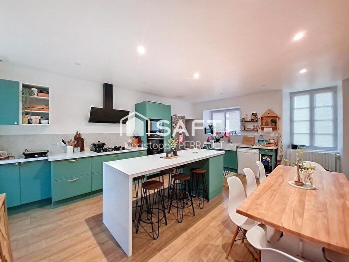 Maison à vendre - Saint-Pierre-des-Échaubrognes - 7 pièces - 4 chambres