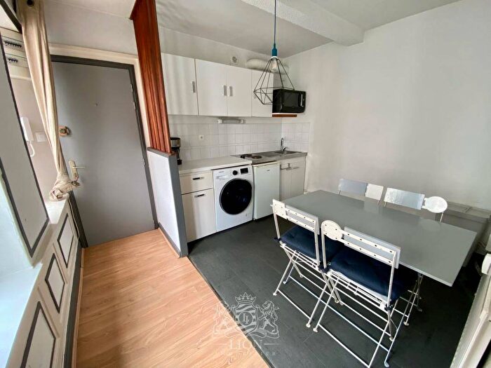 Appartement à louer - Vieux Lille - 1 pièce