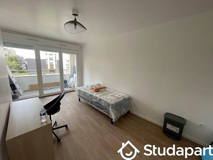 Appartement à louer - Sorbiers, Chevilly-Larue - 1 pièce - 2 chambres