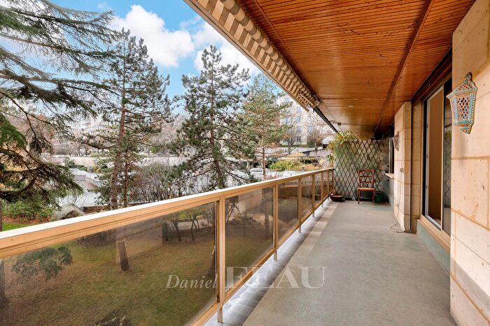 Appartement à vendre - Saint-Cloud, Centre-ville - 4 pièces - 2 chambres