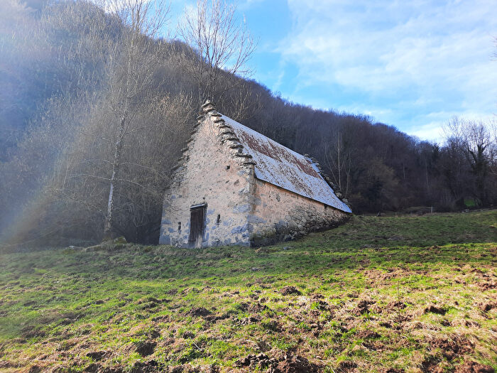 Maison à vendre - Ercé - 2 pièces - 1 chambre