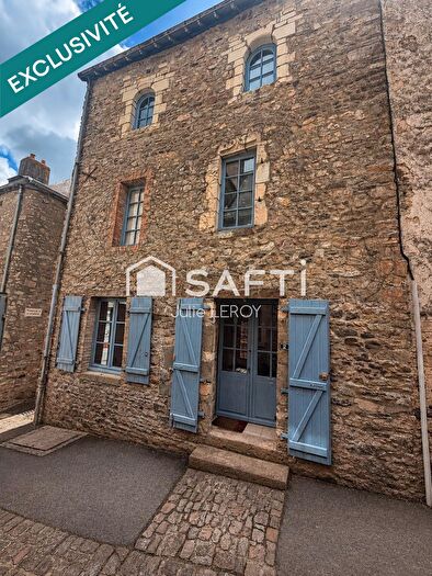 Maison 5 pièces à vendre à Sainte-Suzanne