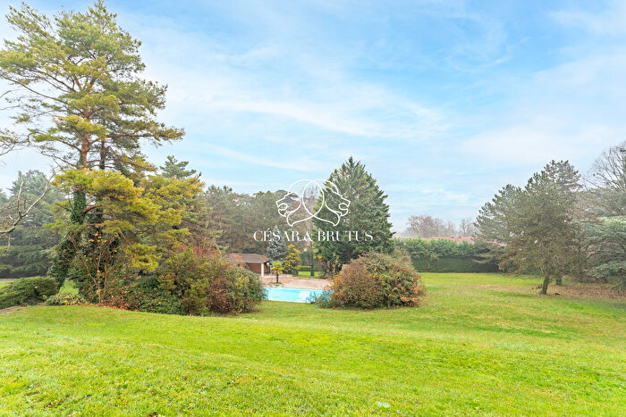 Collonges-au-Mont-d'Or : Maison 8 pièces à vendre