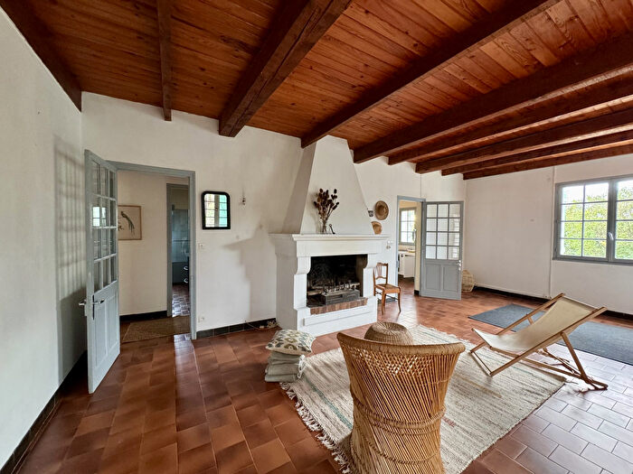 Maison à vendre - Cotignac - 4 pièces - 3 chambres