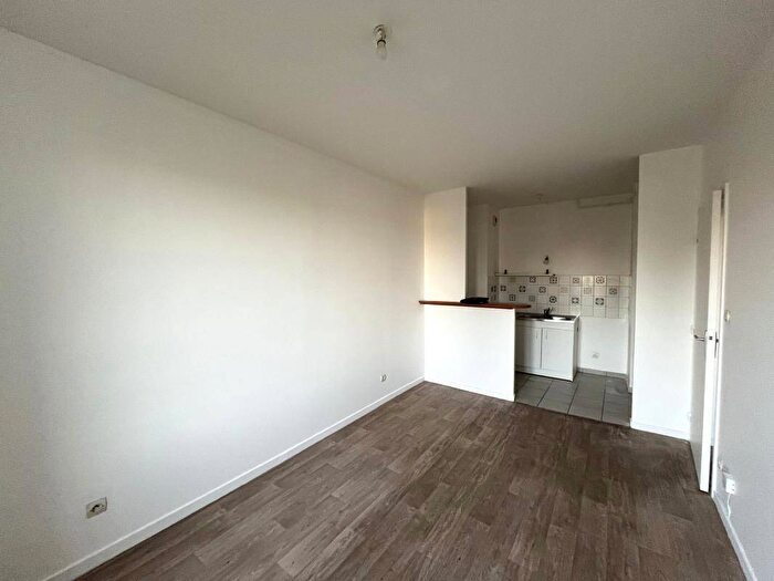 Appartement à louer - La Corniche-Frot-Saint Faron-Clémenceau, Meaux - 2 pièces - 1 chambre